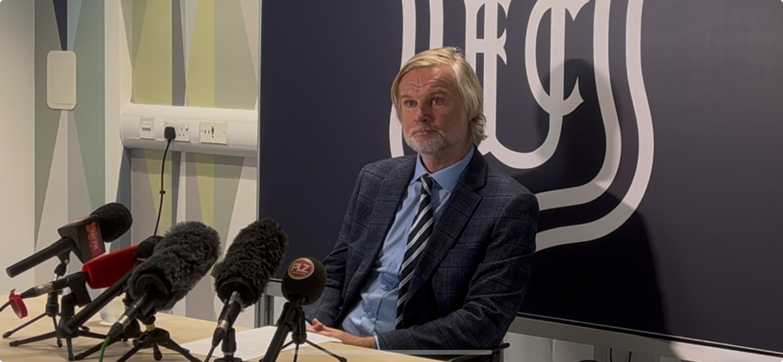 Pressley Sets Out Dundee Vision as Transfer Window Looms - SNN Sports
